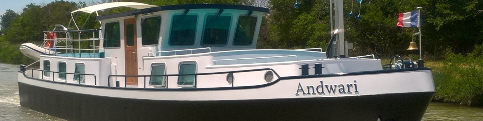 Best Boat for Seniors: A Guide to Retiring on a Boat