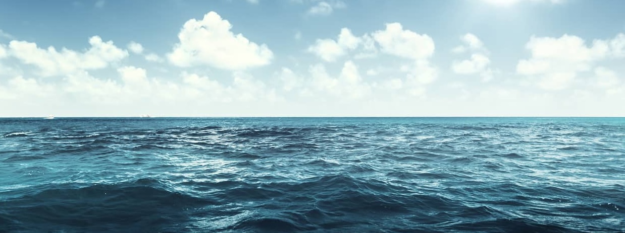 Best Deck Boat Brands: A Guide to On-Water Adventures