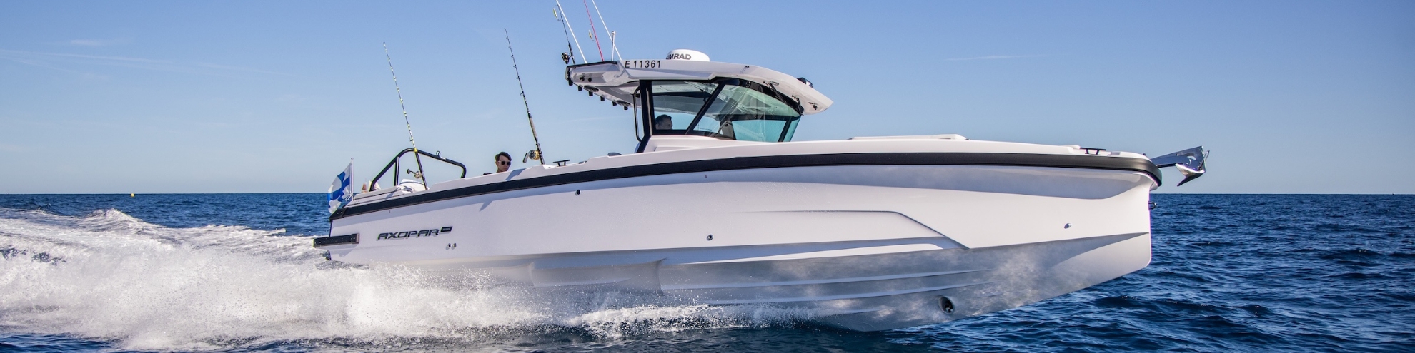 Axopar 29 CCX Review: A Center Console for Fishing and So...