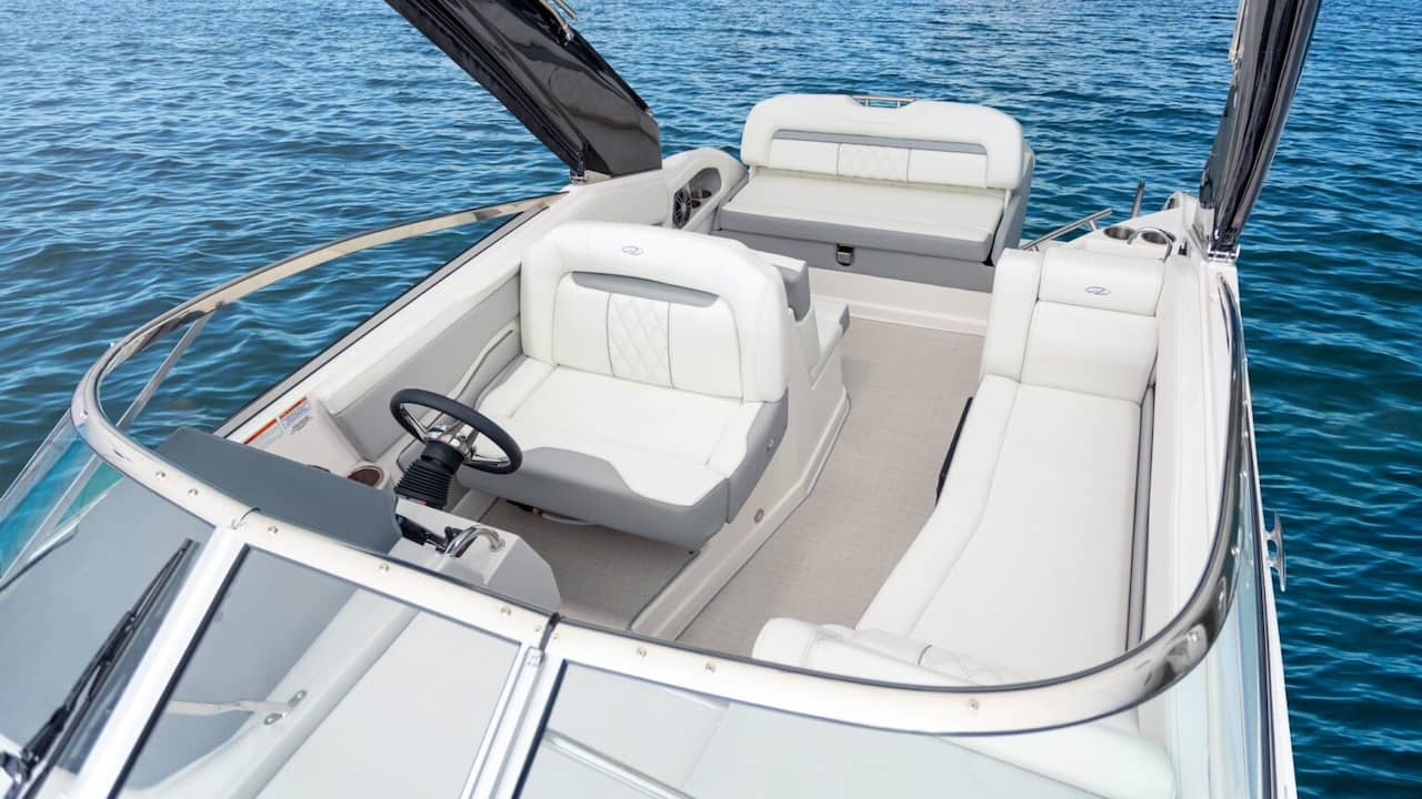 Regal 28 Express Review, An Elegant and Robust Pocket Sports Cruiser