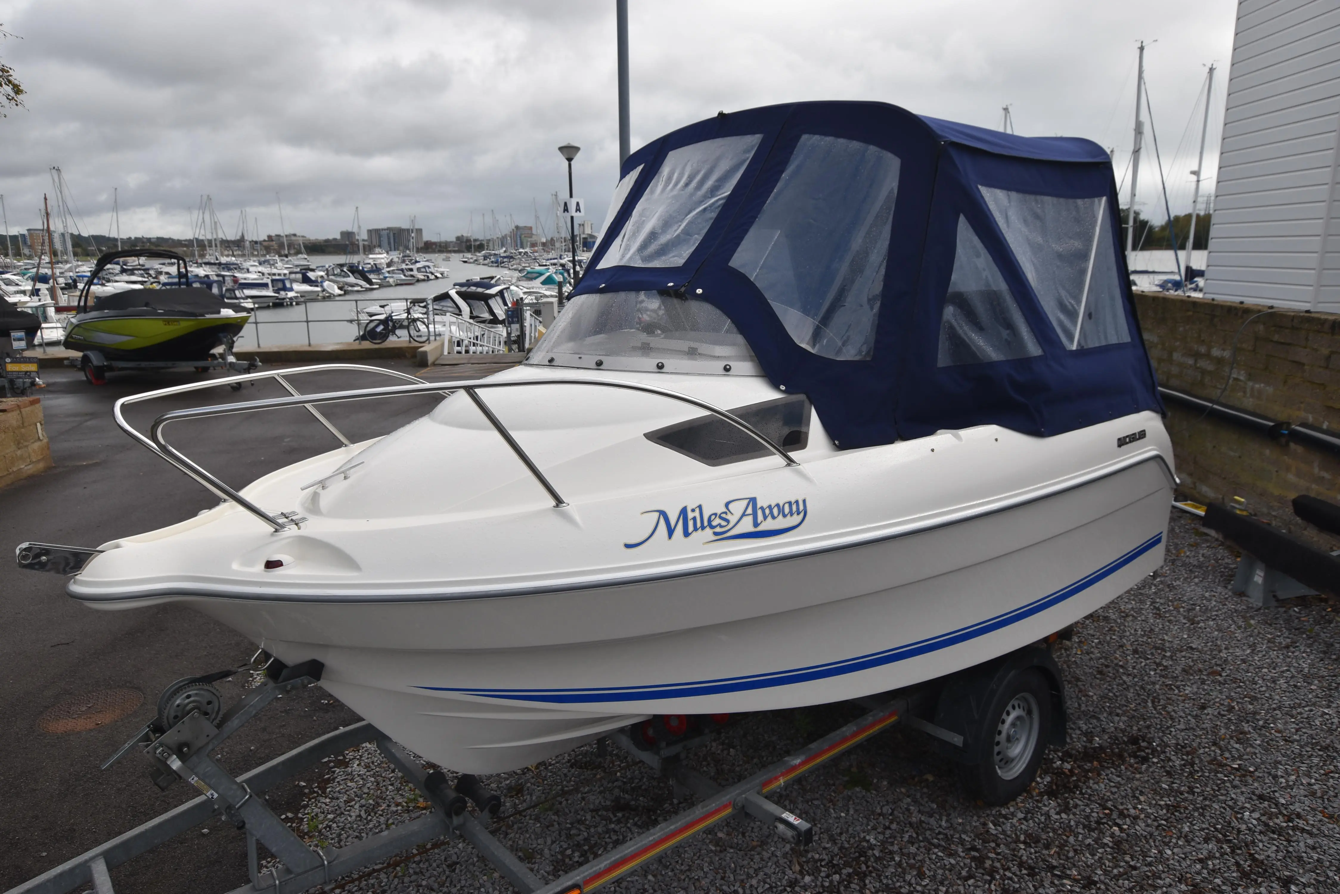 2014 Quicksilver Activ 470 Cabin #244244 for Sale in Poole - R...