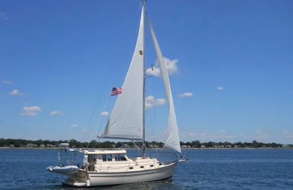 2010 Island Packet SP Cruiser for Sale in East Greenwich,...