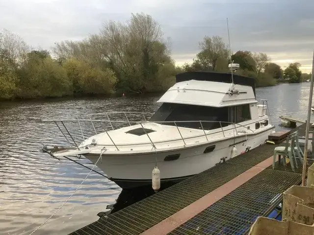 1981 Carver 3007 Aft Cabin for Sale in North West, York