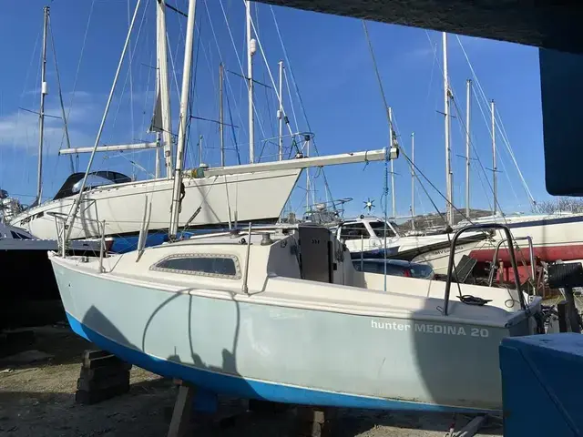 Buy Hunter Medina ' 20 #319363 - Rightboat