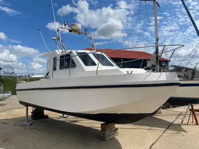 2011 Cygnus Tornado 28 for Sale in Boats.co. #402339 - Ri...