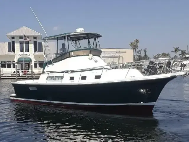 Buy Albin 32 Command Bridge #415347 - Rightboat