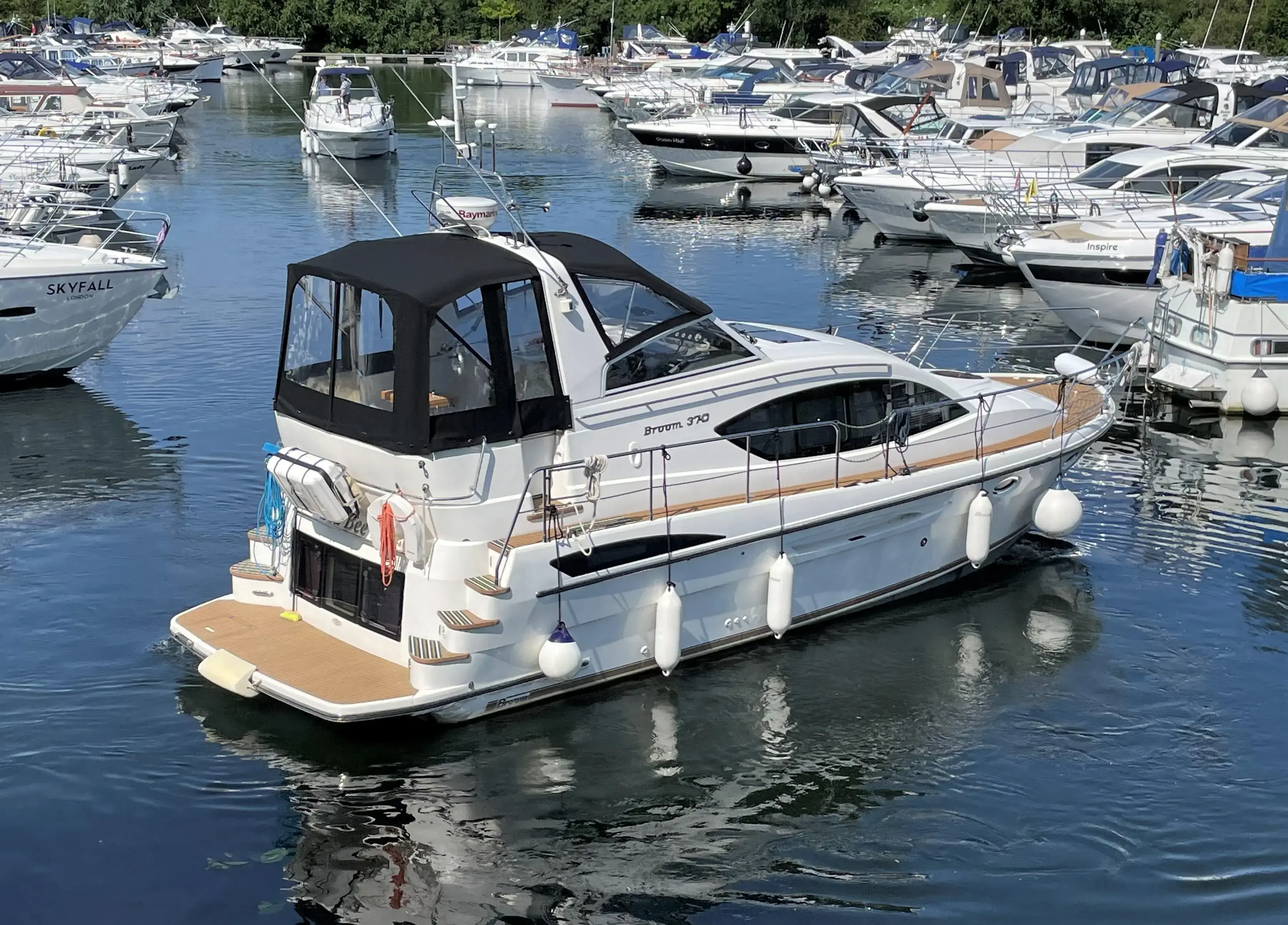 Broom 370 2014 for sale at Bray Marine Sales