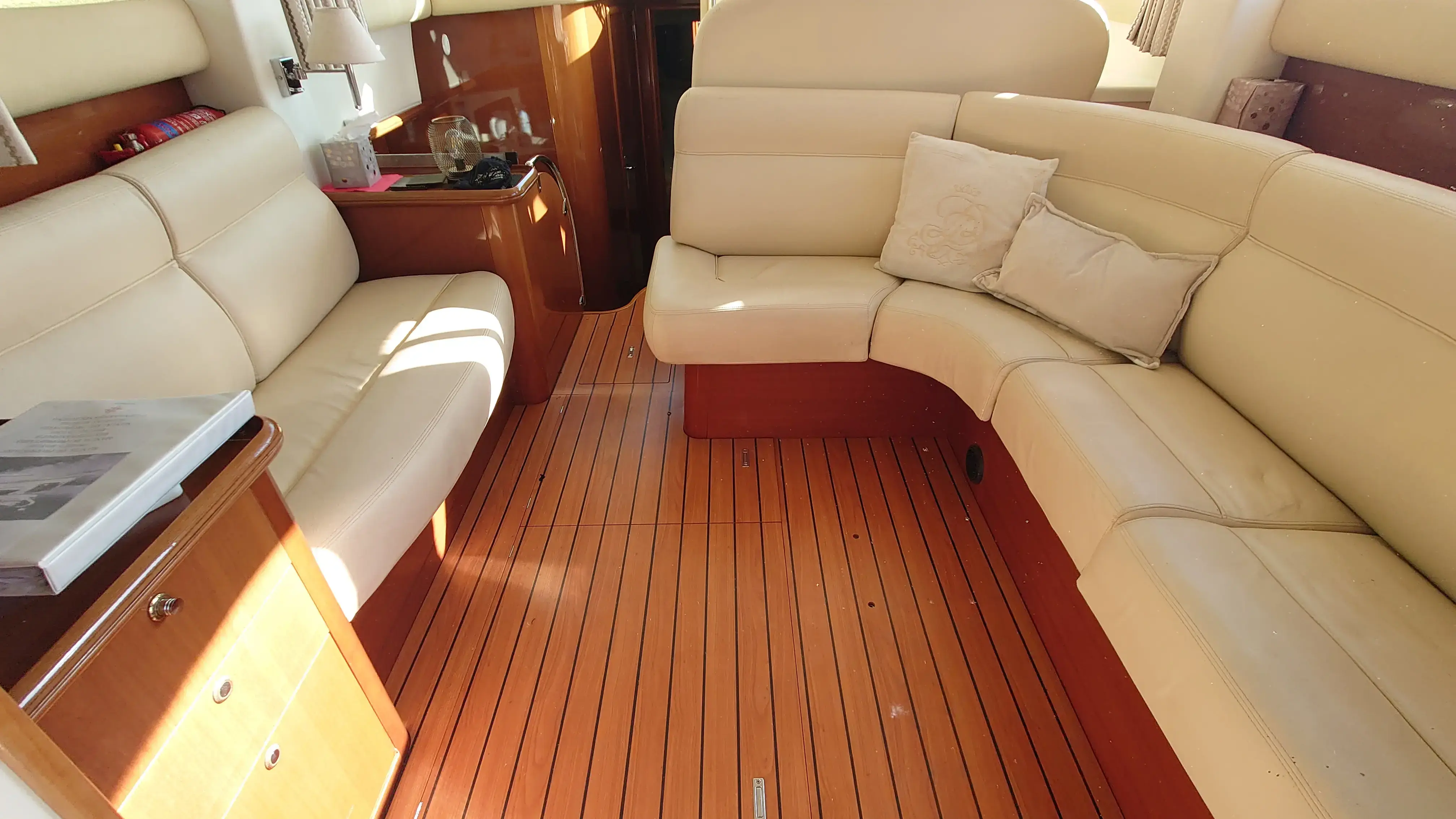 JEANNEAU 36 PRESTIGE 2004 for sale at Bray Marine Sales