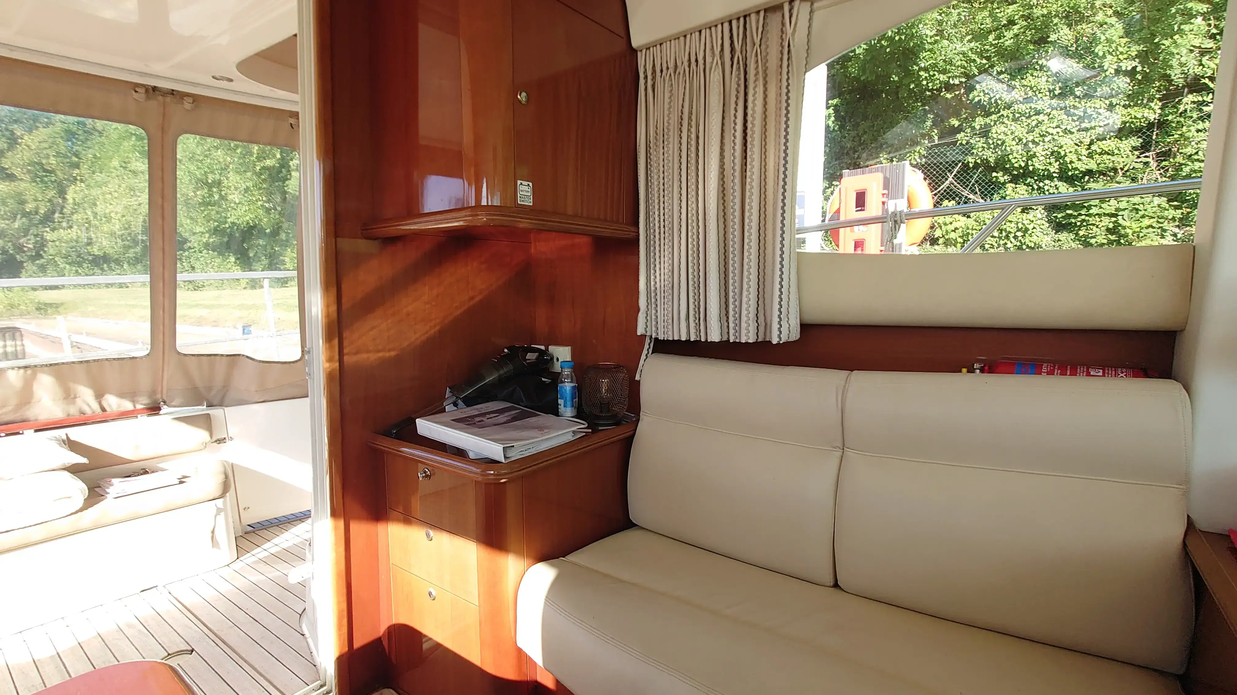JEANNEAU 36 PRESTIGE 2004 for sale at Bray Marine Sales