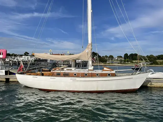 Classic Laurent Giles Wanderer Sloop for sale in United Kingdom, 471304 ...