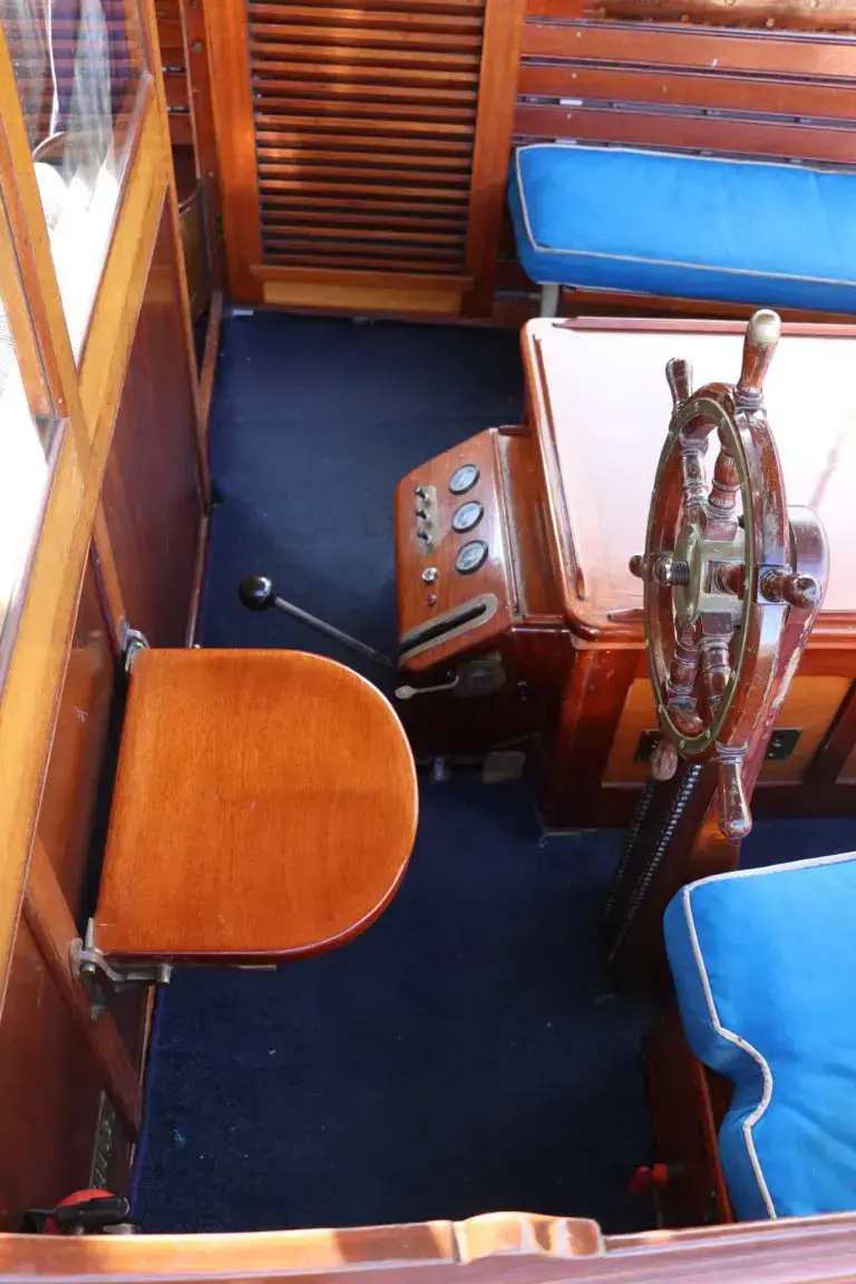 1913 Custom Edwardian Gentleman's Saloon Launch for Sale ...