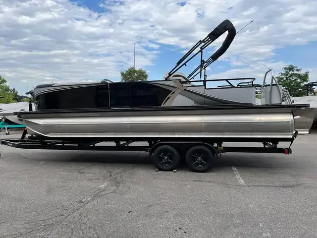 Tahoe 2585 LTZ Rear Lounger for sale in United States of America ...