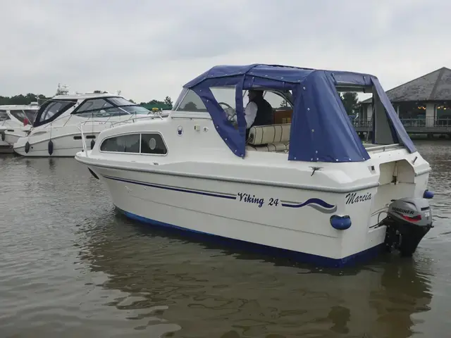 Viking 24 Cockpit Cruiser for sale in United Kingdom - Rightboat