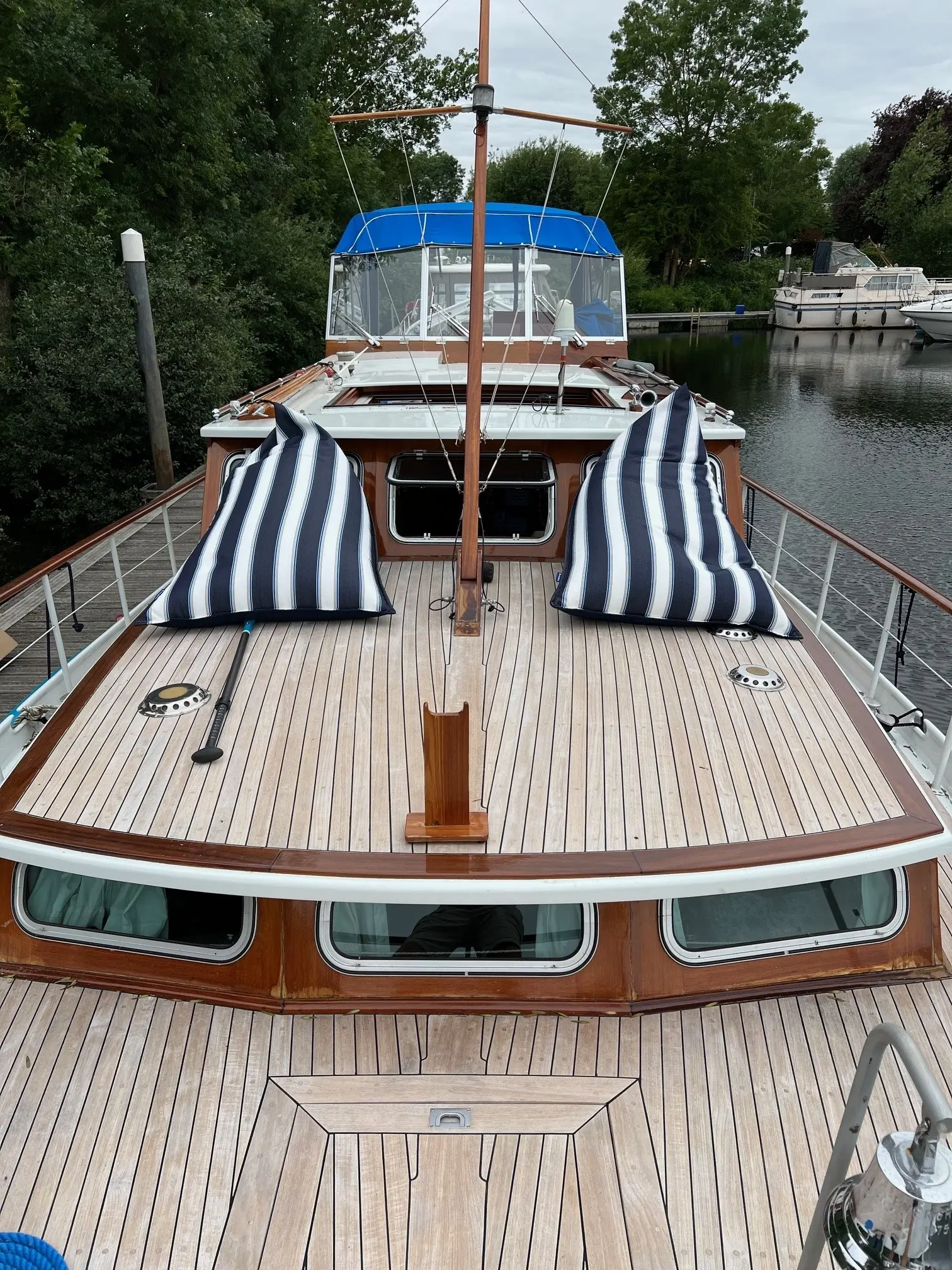 SUPER VAN CRAFT 1380 1988 for sale at Bray Marine Sales