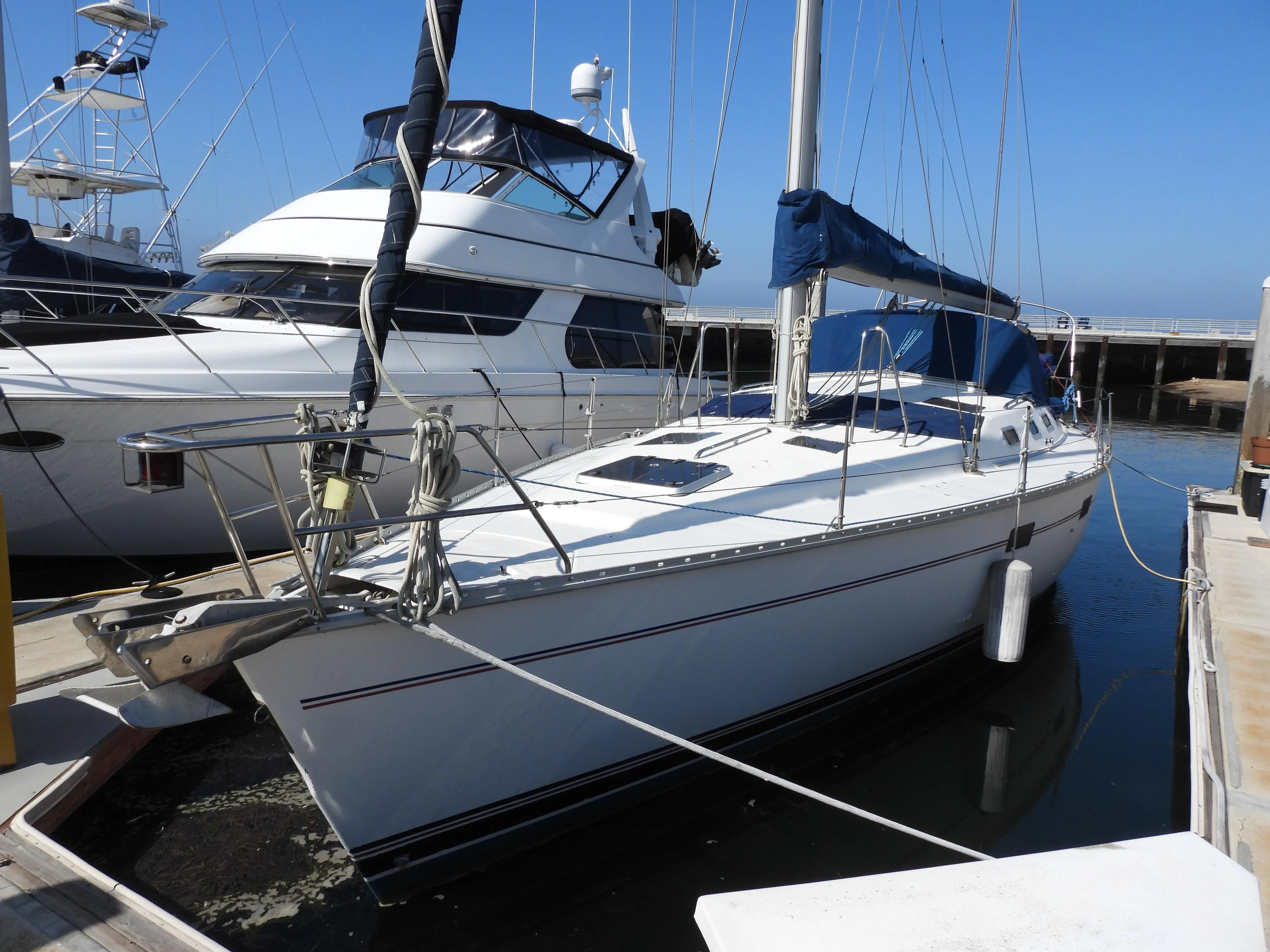 Hunter 43 Legend Boat For Sale - Waa2