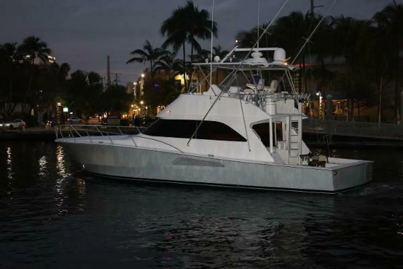 2005 Viking 52 Convertible #513580 for Sale in Fort Laudardale...