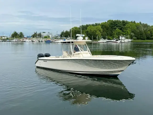 Pursuit C280 Center Console for sale in United States of America ...