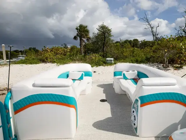 Aloha Triple Tunnel Pontoon for sale in United States of America ...