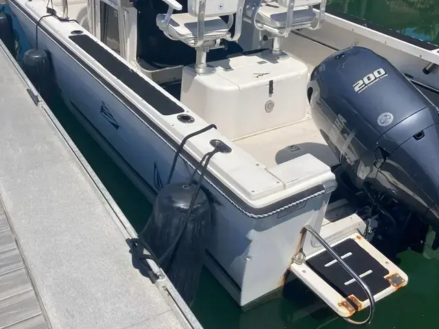 Robalo 2120 Center Console for sale in United States of America, 529827 ...