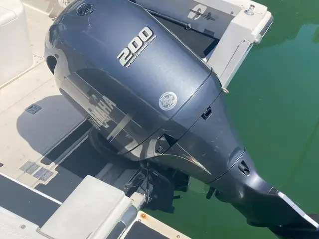 Robalo 2120 Center Console for sale in United States of America, 529827 ...