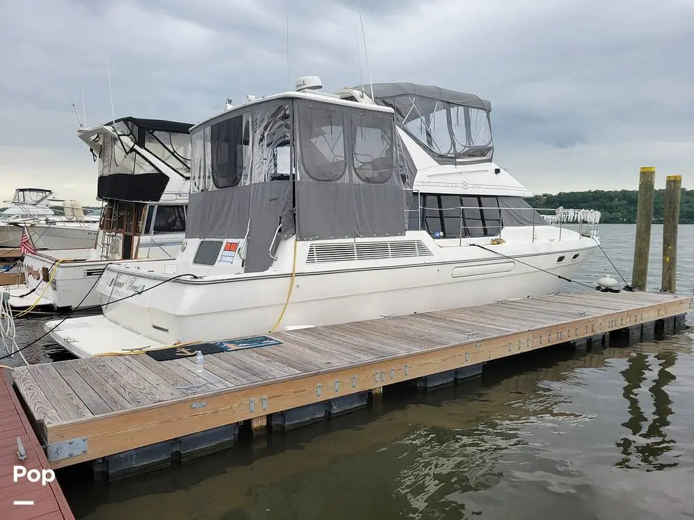 1994 Bayliner 4587 Cockpit #529954 for Sale in Marlboro, New Y...