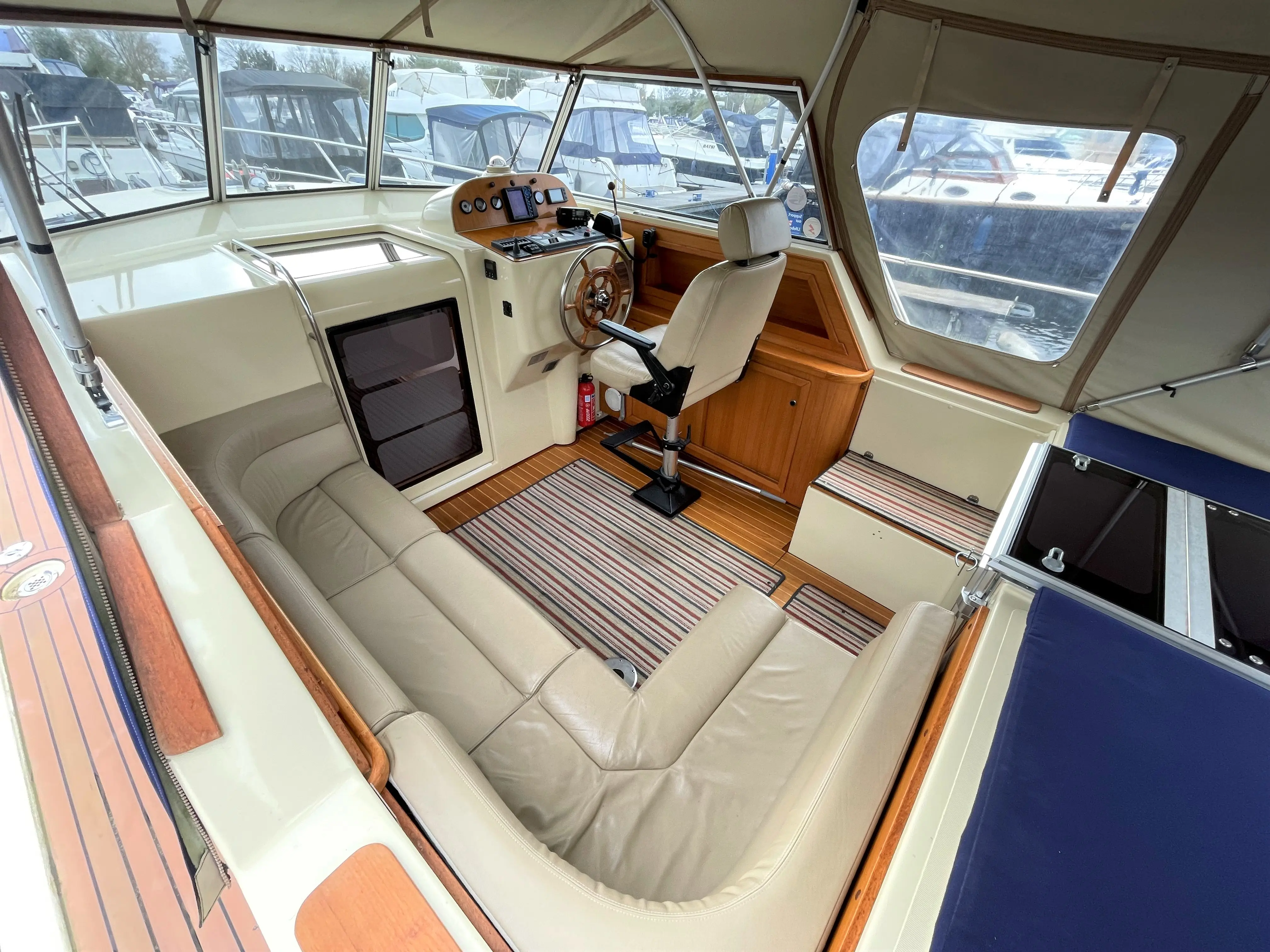 Buy Antaris 950 Aft Cabin #537788 - Rightboat