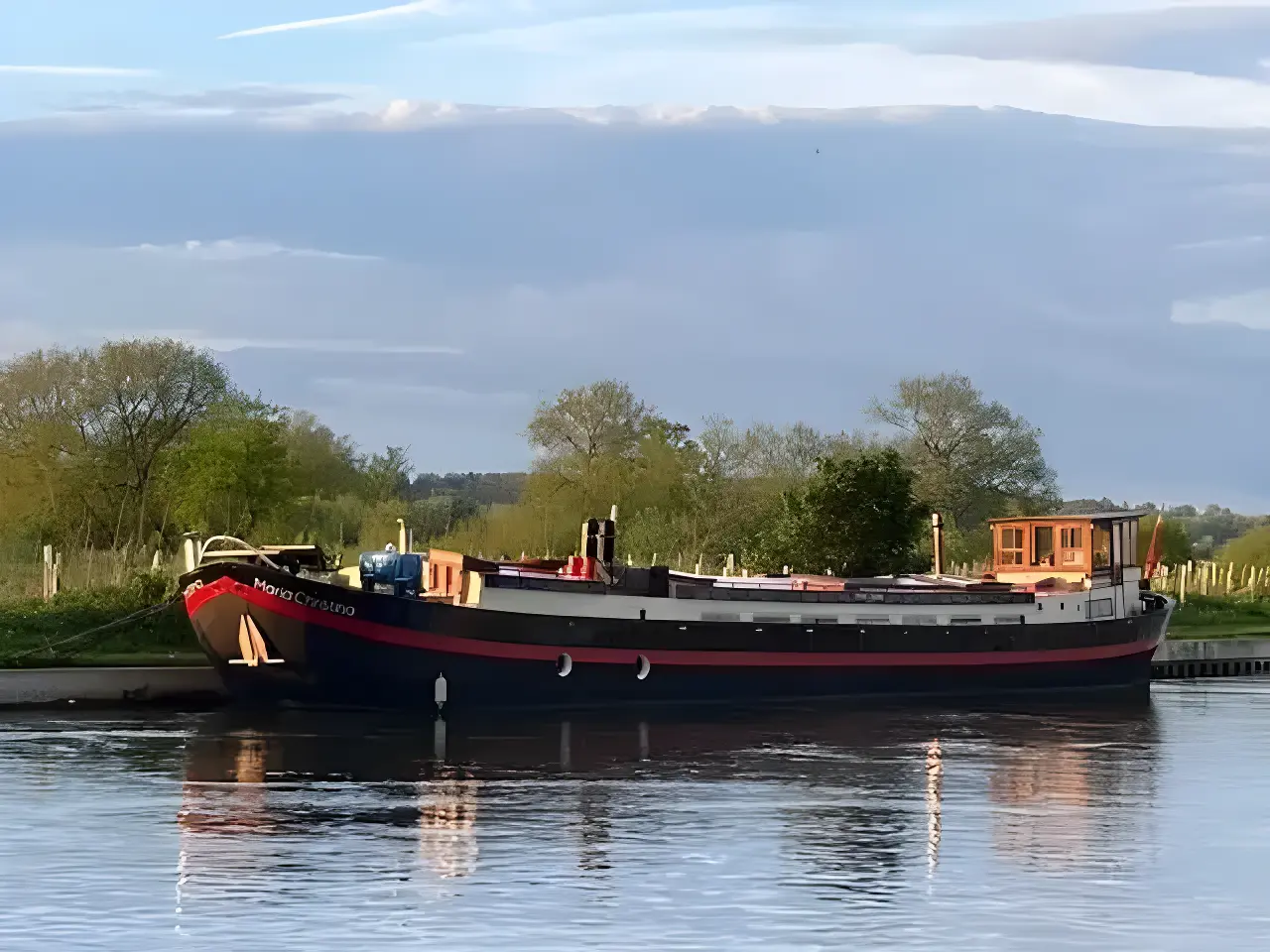 1901 Dutch Barge 85ft for Sale in Shepperton #538815 - Ri...