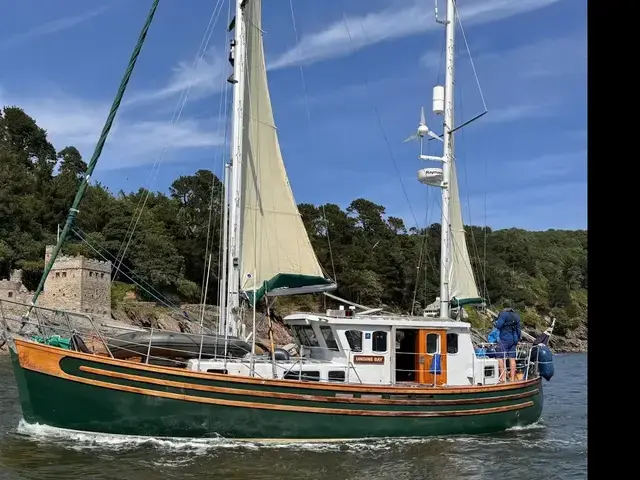 Motor Sailing or Motorsailer | Pleasure Yacht | Sailing V...