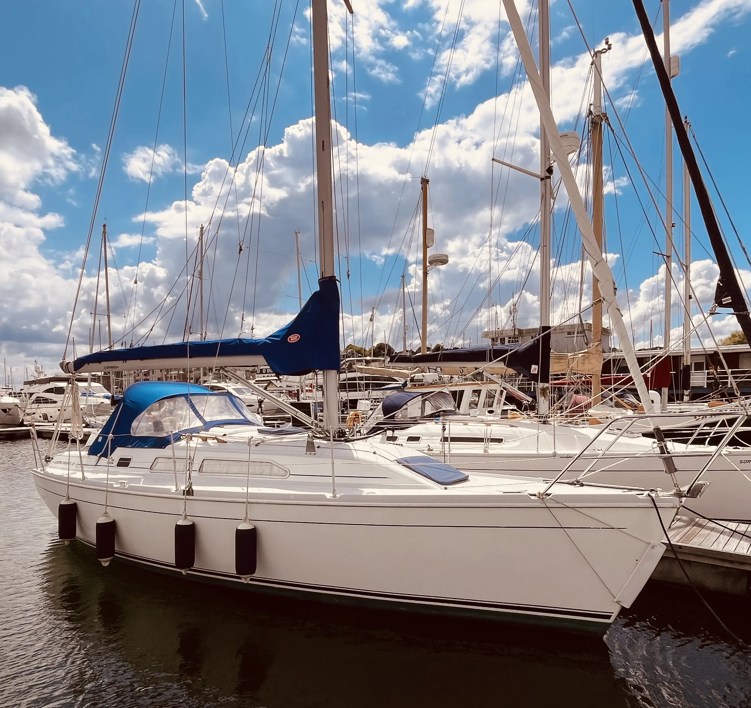 Buy Hunter Channel 31 #547515 - Rightboat