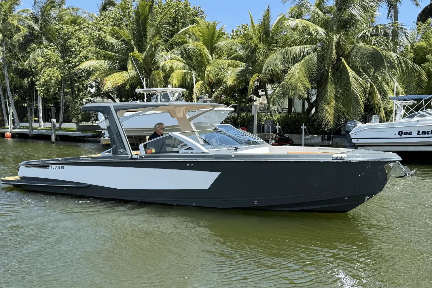 High-Performance Boats and Yachts | Racing Power Boats