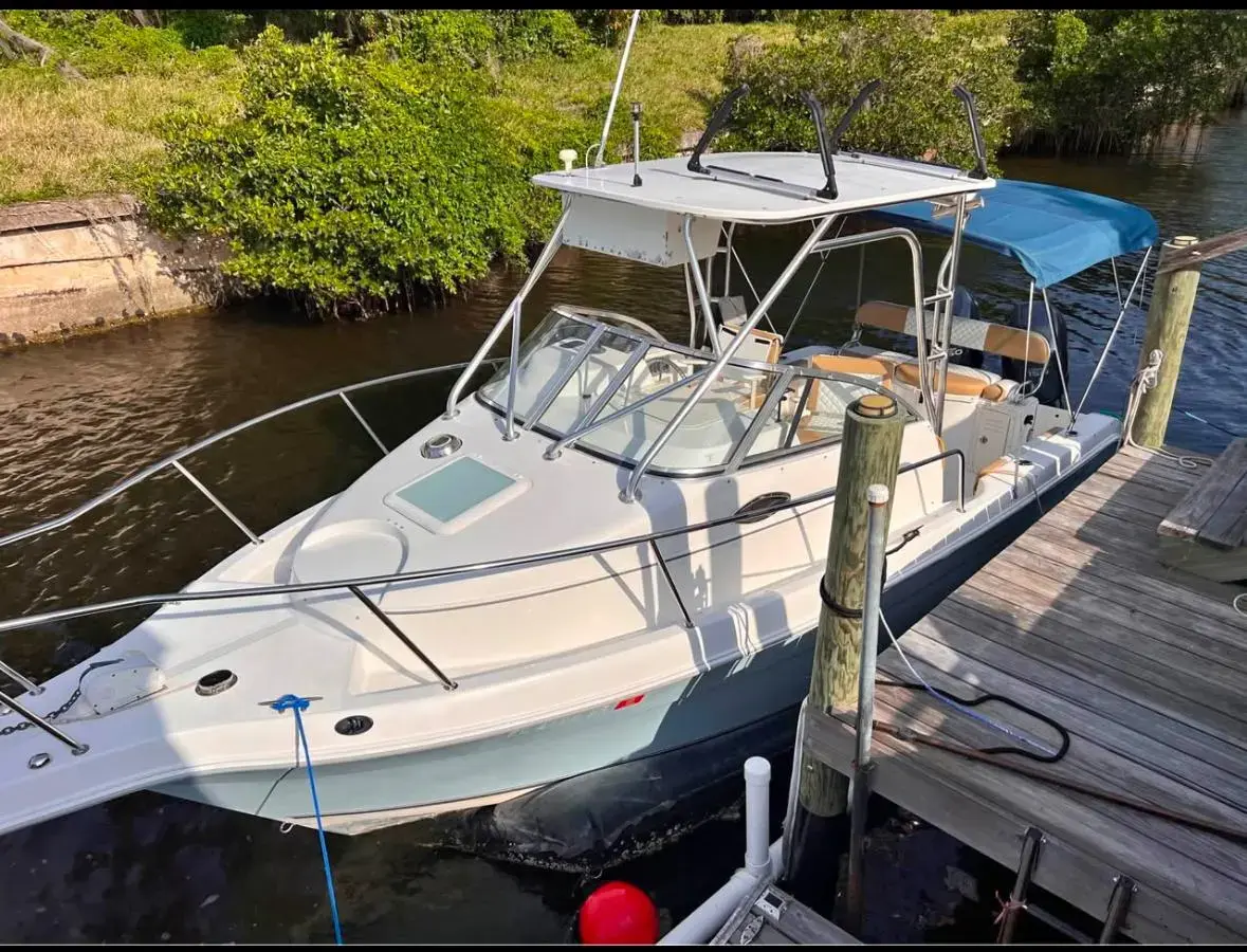 Buy Cobia 250 Walkaround #553244 - Rightboat