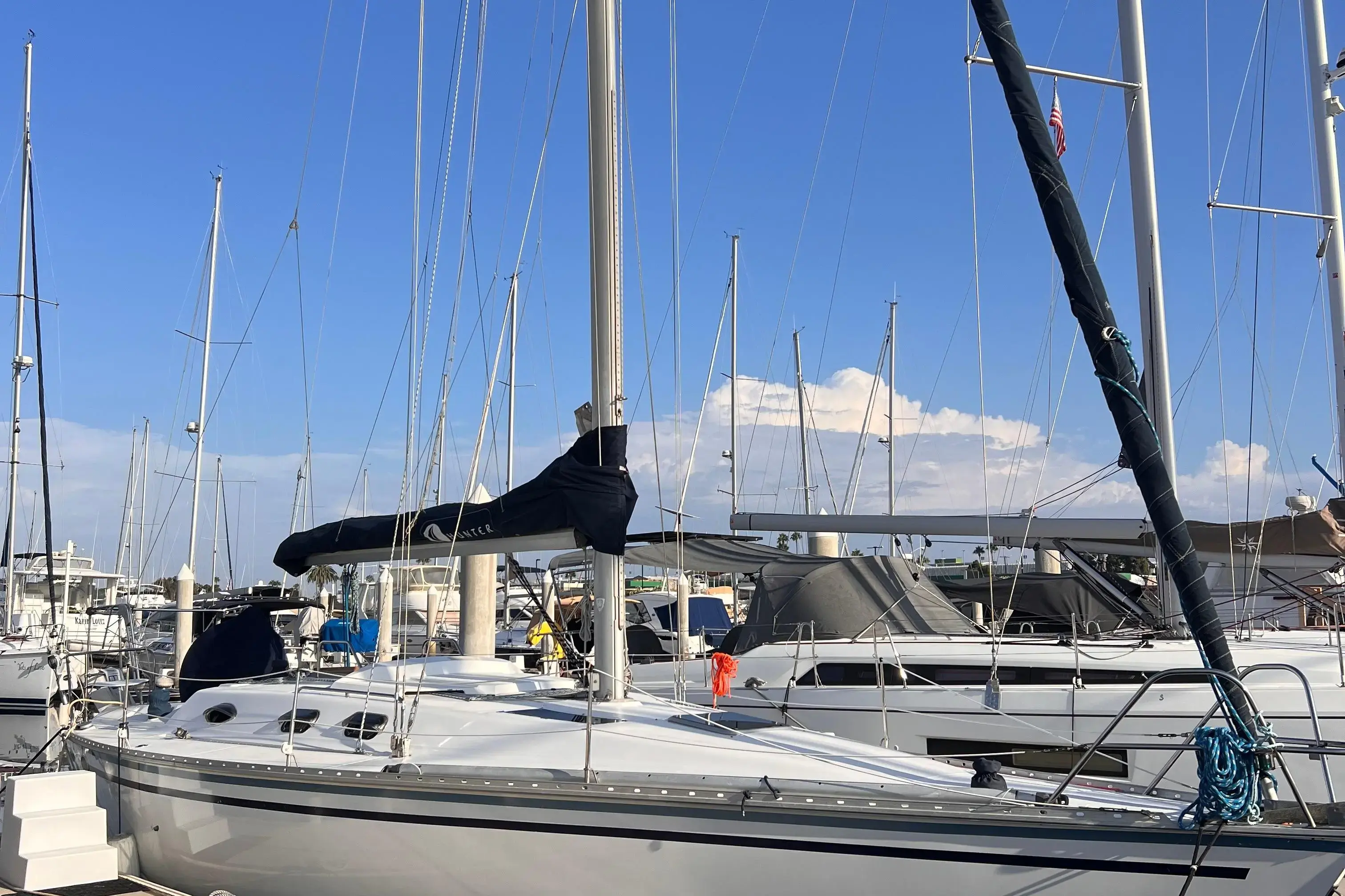 Buy Hunter Legend 37.5 #556464 - Rightboat