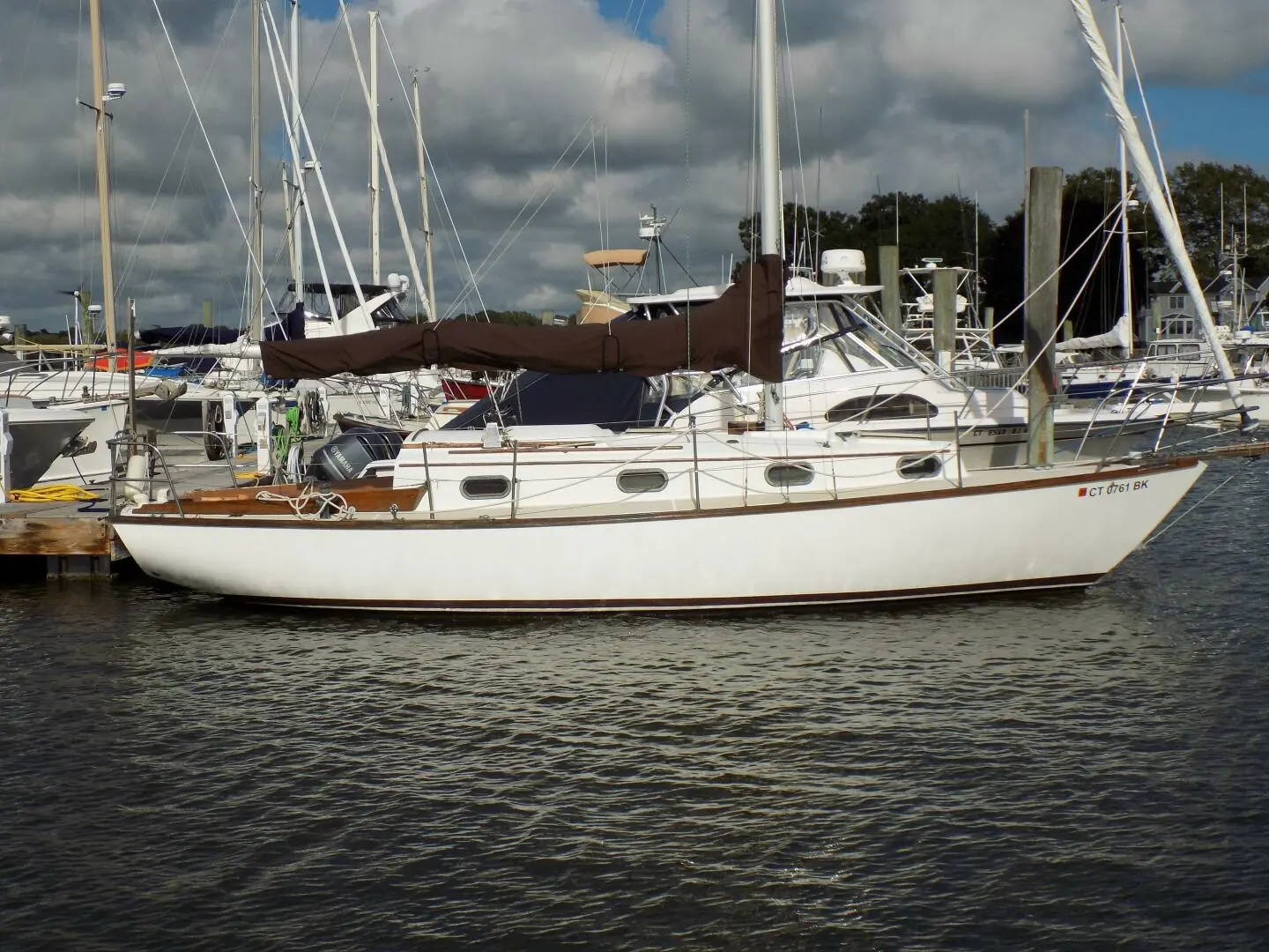 1981 Cape Dory 30 for Sale in Mystic, Connecticut #557599...
