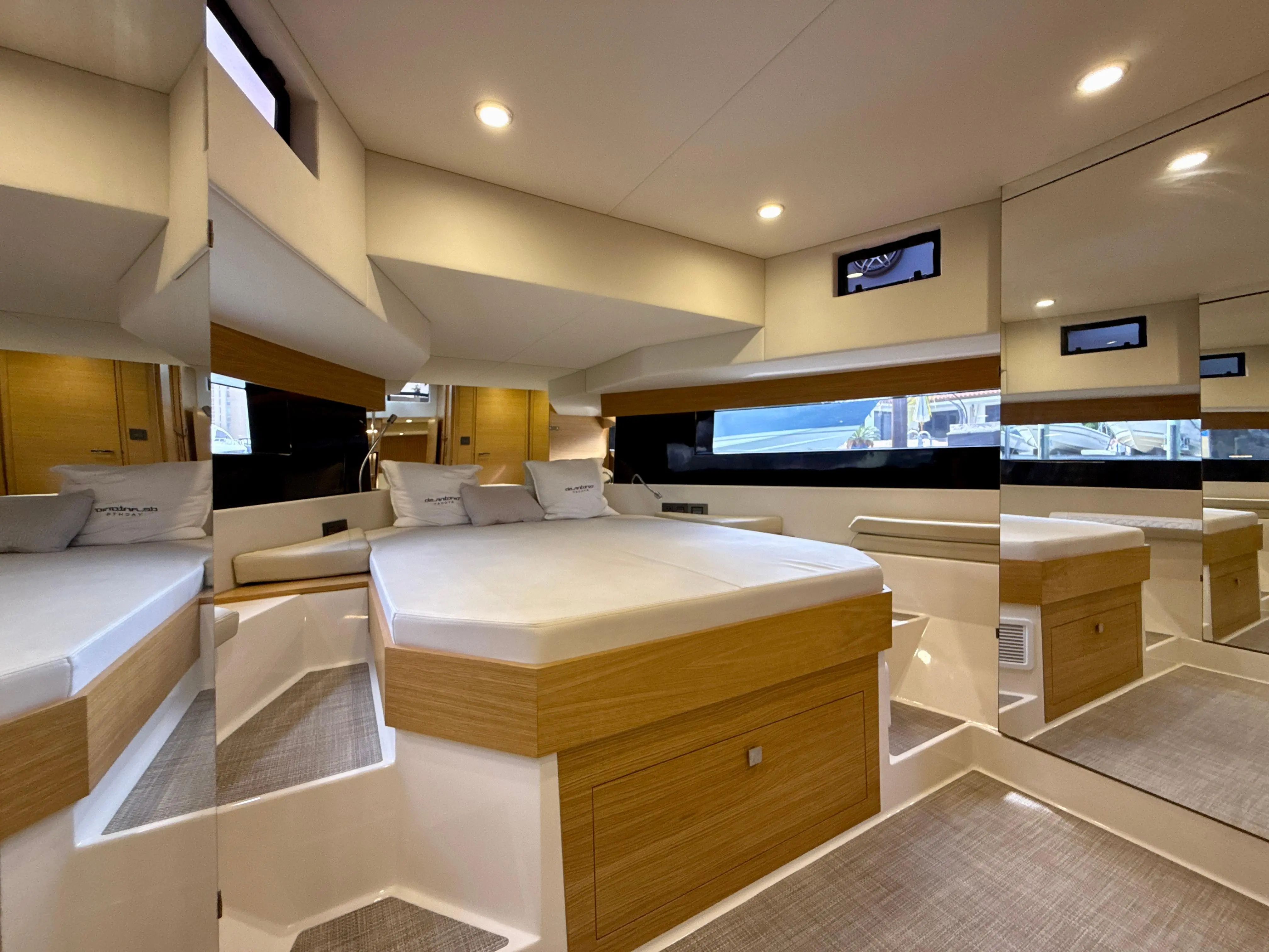 Buy De Antonio Yachts D50 #559031 - Rightboat