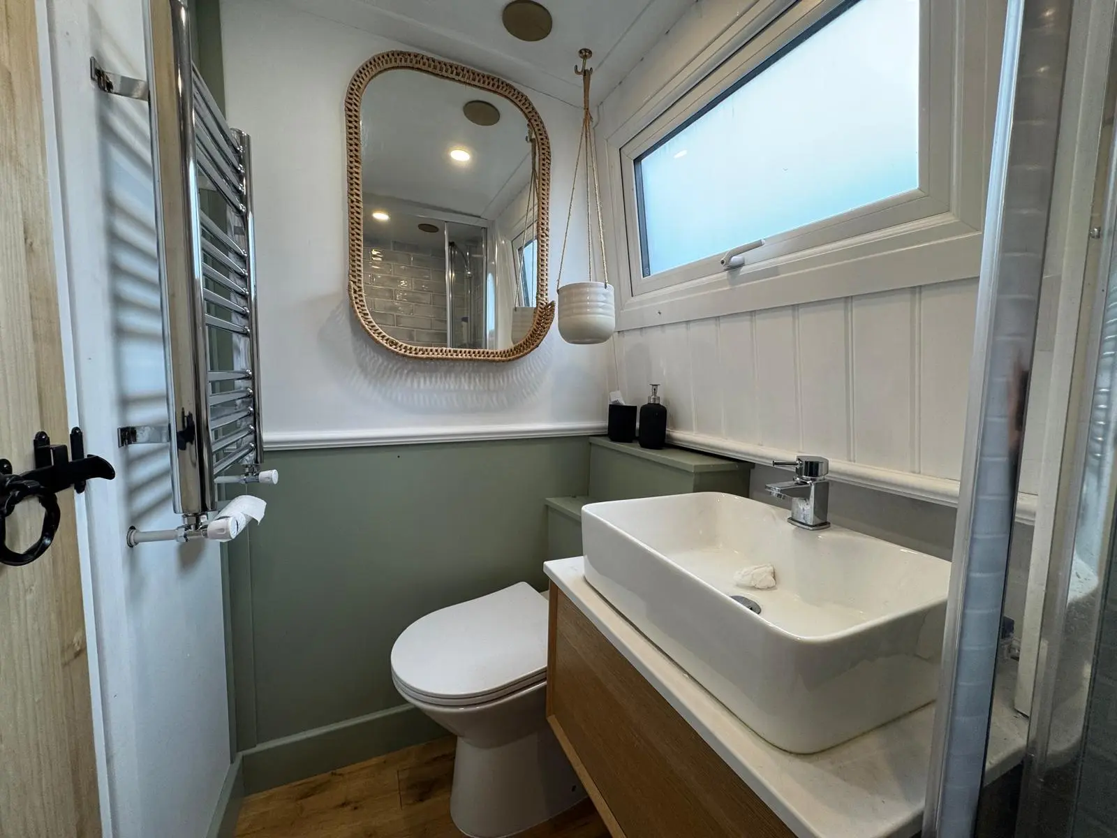2002 Brian Patrick Cruiser Stern Narrowboat for Sale in Y...