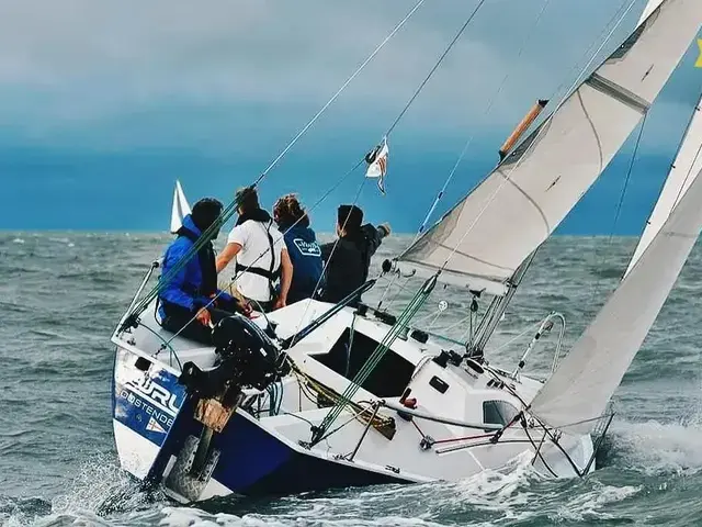 High-Performance Boats and Yachts | Racing Power Boats