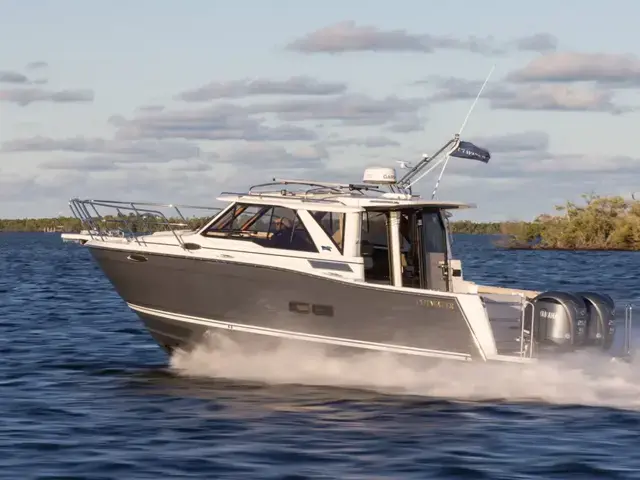 Buy Cutwater Boats C-248 C #559960 - Rightboat