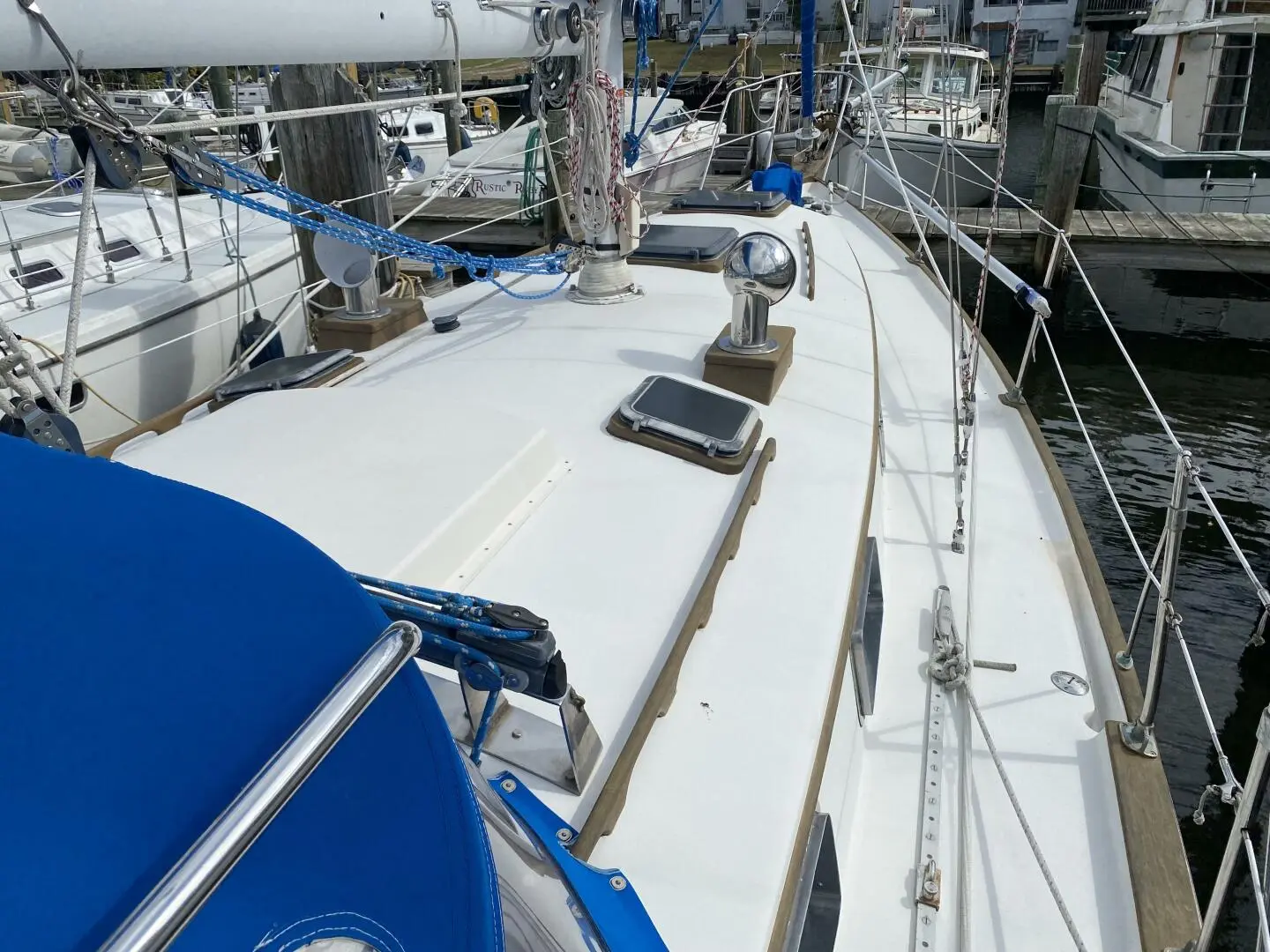 Buy Dickerson 37 aft cockpit #562389 - Rightboat