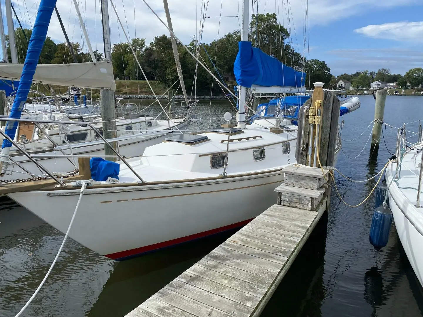 Buy Dickerson 37 aft cockpit #562389 - Rightboat