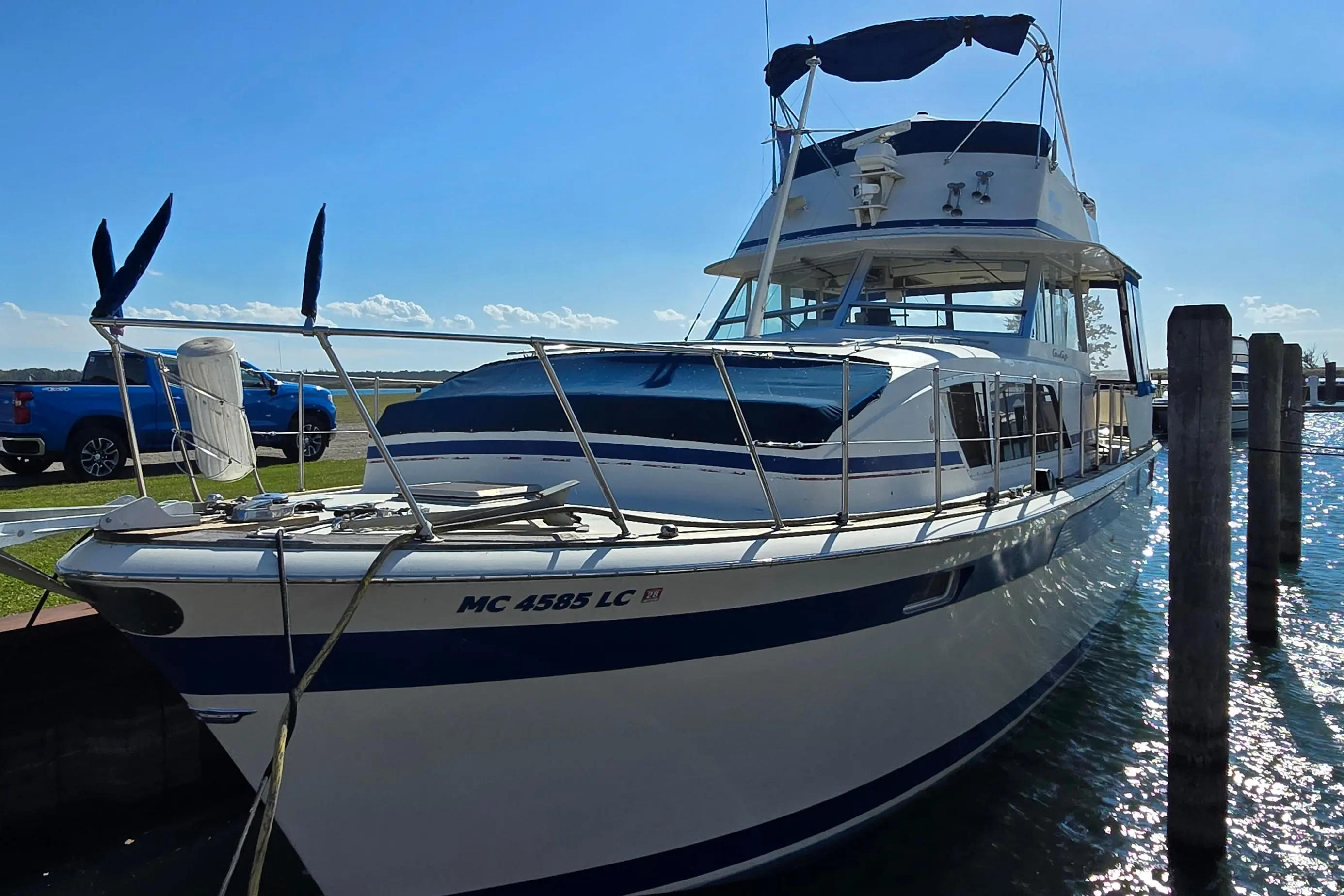 Buy Chris Craft 410 Motor Yach #562637 - Rightboat