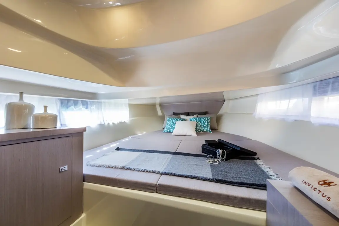 Buy Invictus 240 Fx #497814 - Rightboat