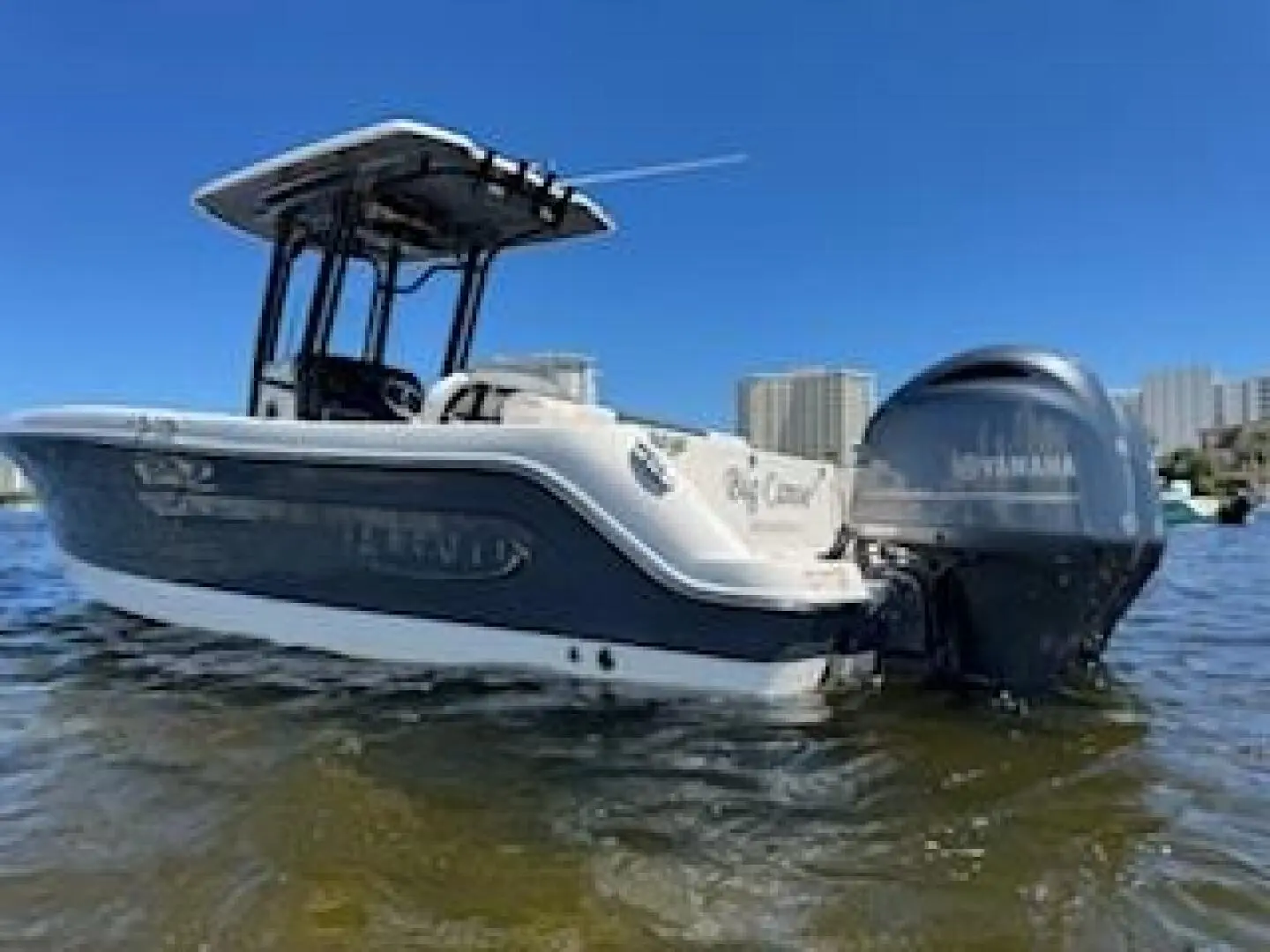 Buy Robalo R242 Center Console #567768 - Rightboat