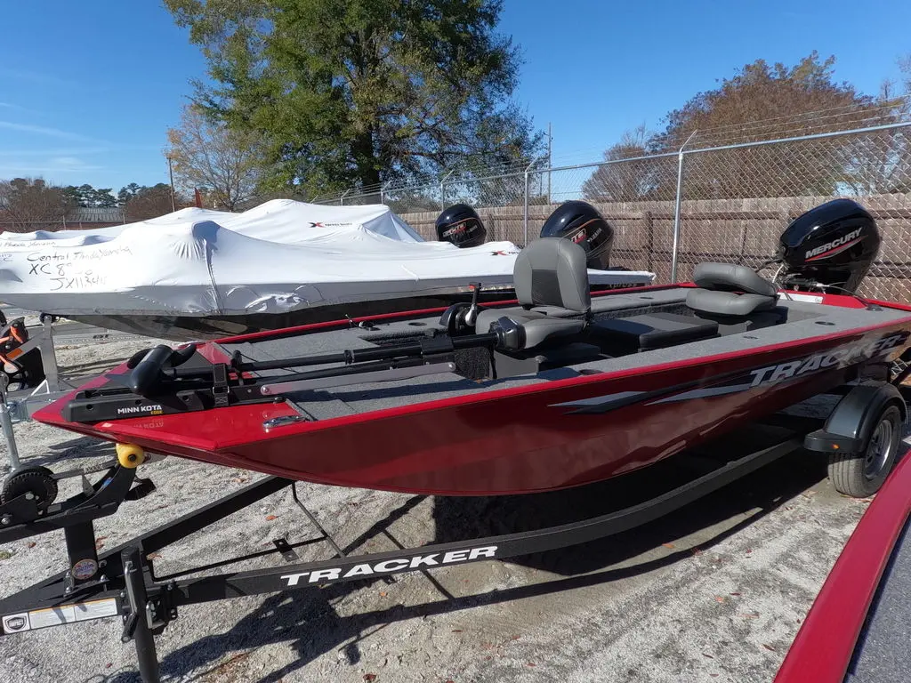 Buy Tracker Boats 26` #572719 - Rightboat