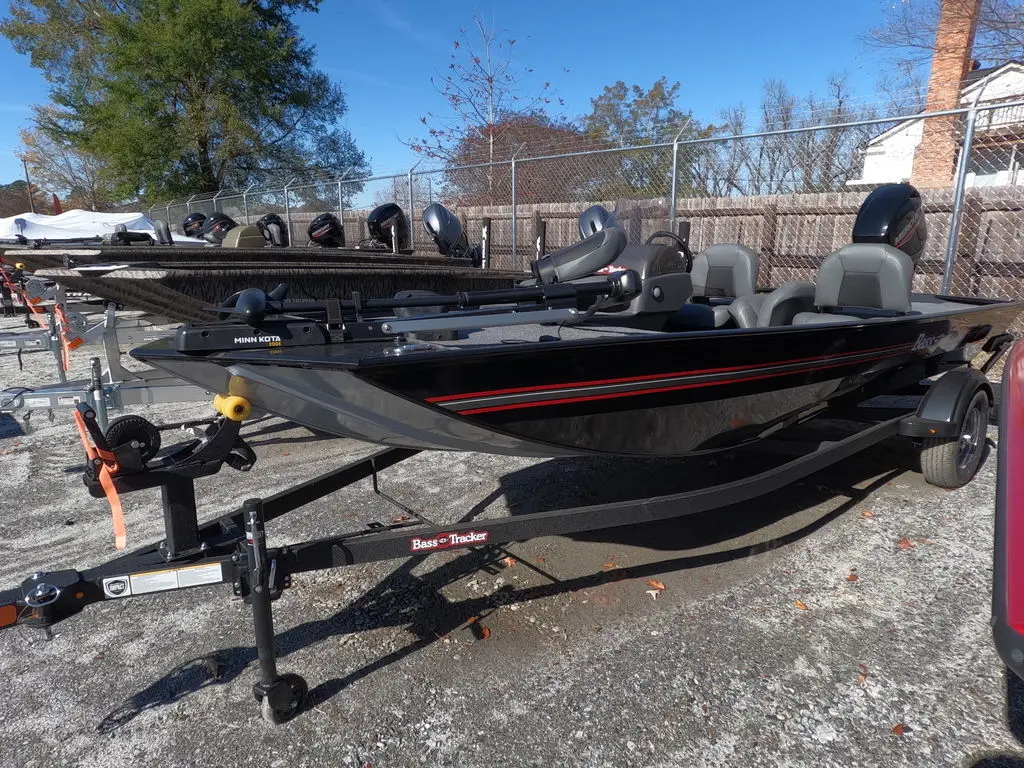 Buy Tracker Boats 26` #572716 - Rightboat