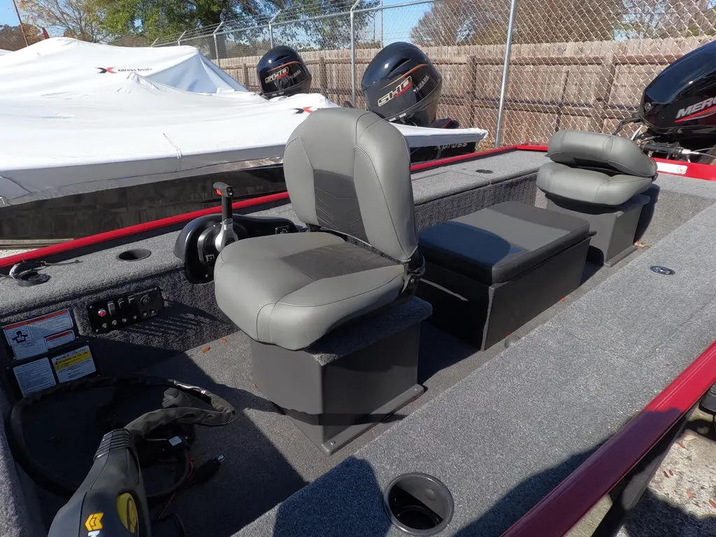 Buy Tracker Boats 26` #572719 - Rightboat