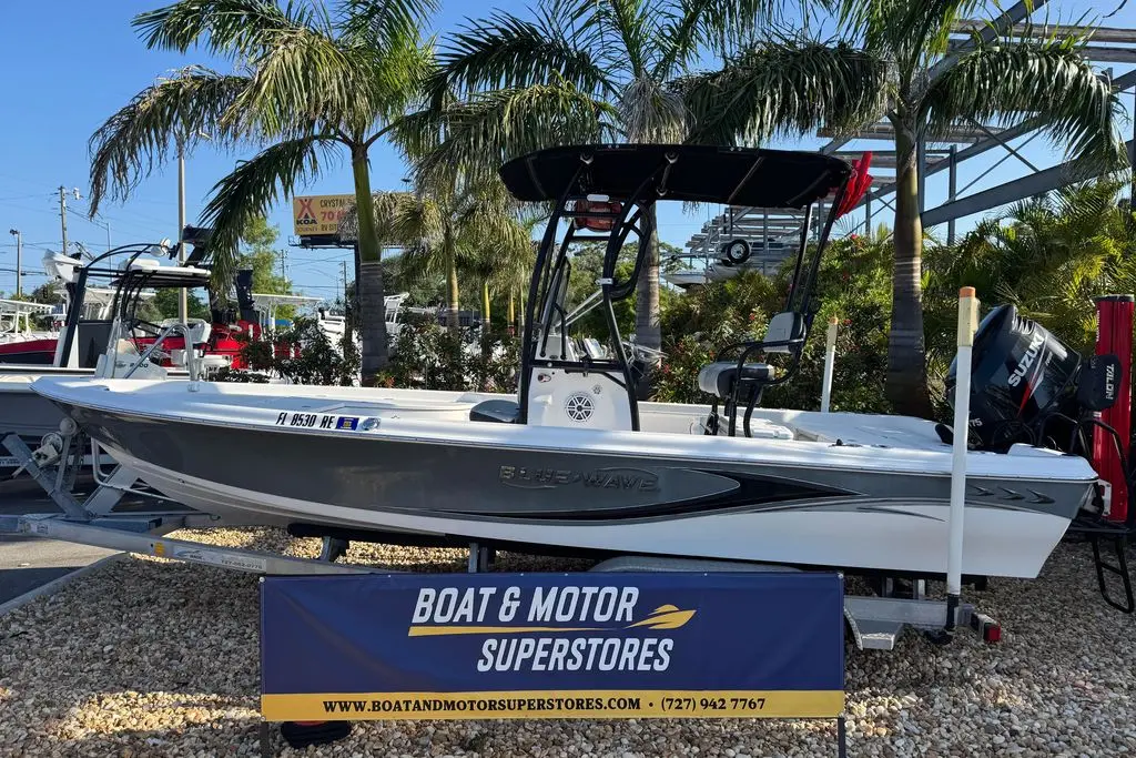 Buy Blue Wave Boats 2200 Pure Bay #573587 - Rightboat