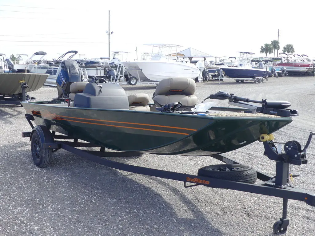 Buy Tracker Boats Bass Tracker Classic Limited #573834 - Rightboat