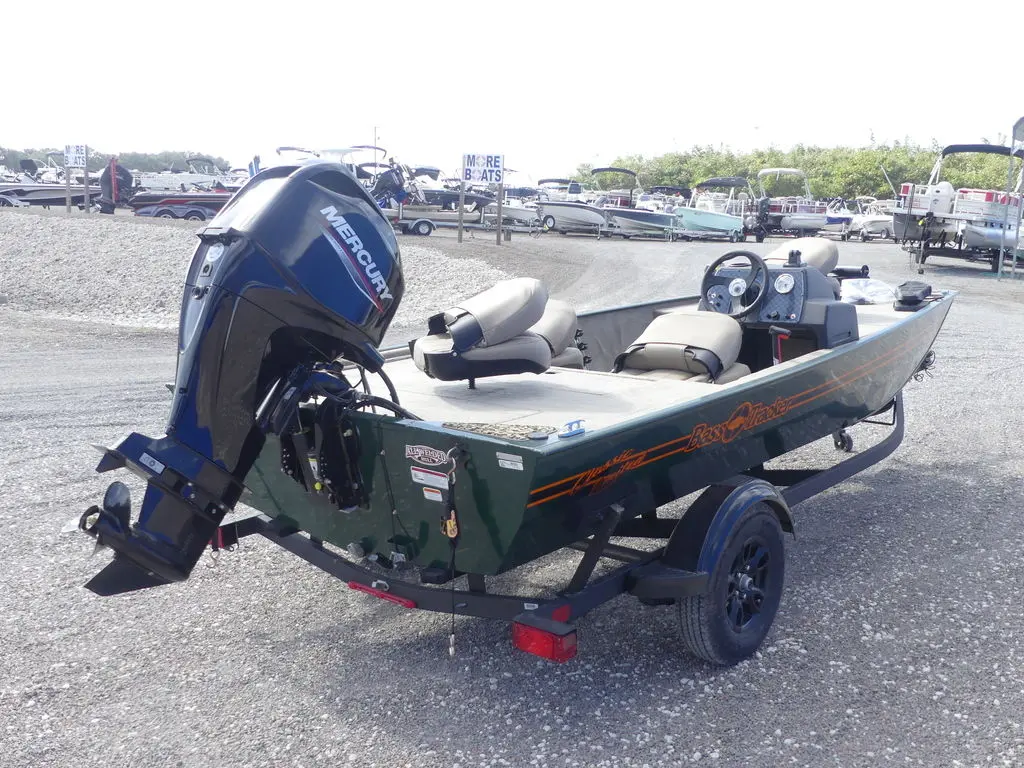 Buy Tracker Boats Bass Tracker Classic Limited #573834 - Rightboat