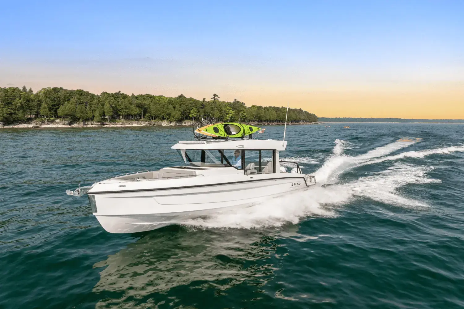 2026 Cruisers Yachts 38 VTR EC for Sale in Quincy, MA #57...