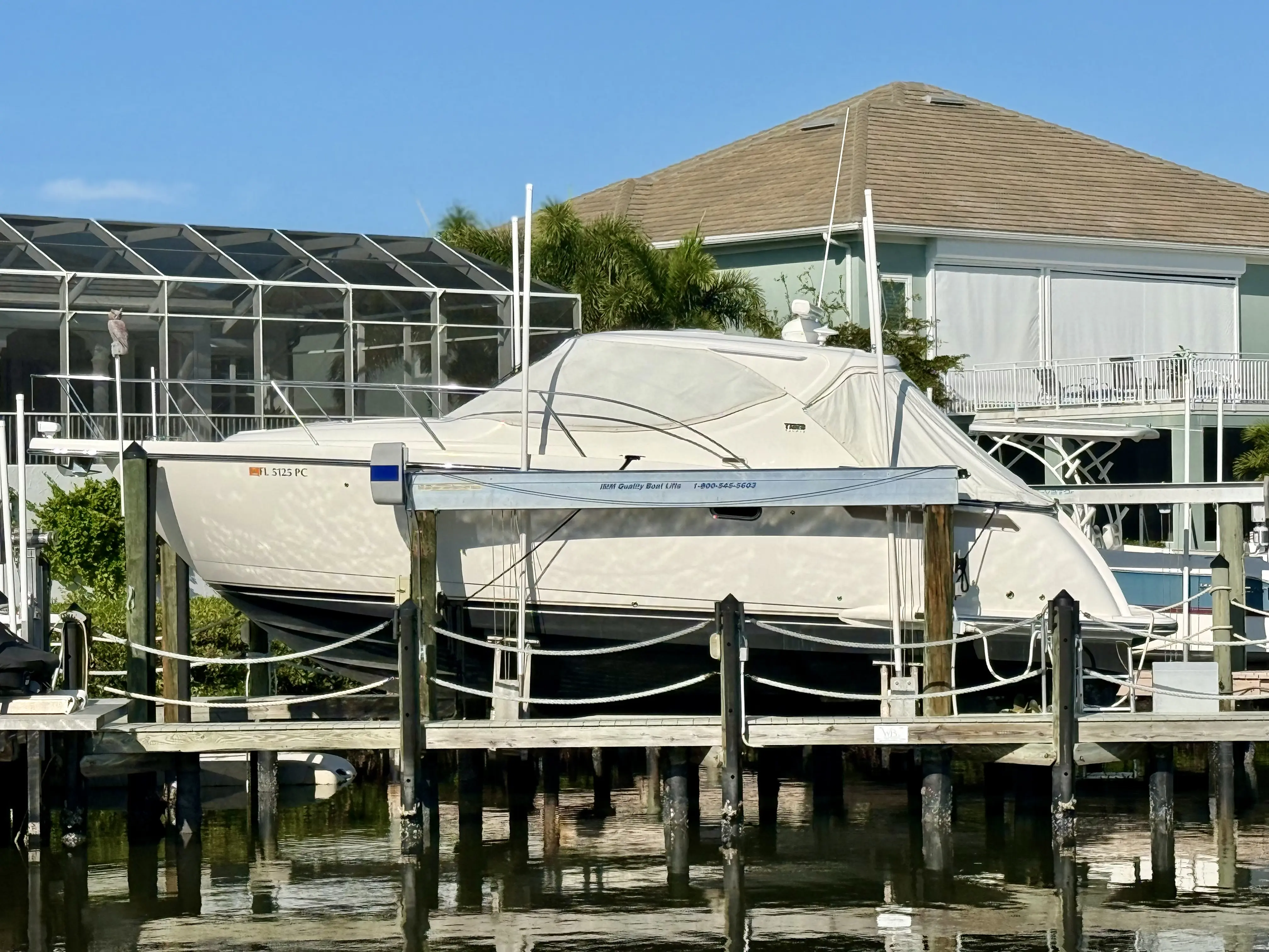 Buy Tiara Yachts 3500 Sovran #574679 - Rightboat